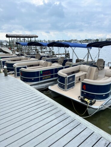 Pontoon Boat Rentals in Destin | Sunshine Boat Rentals (850) 837-2299